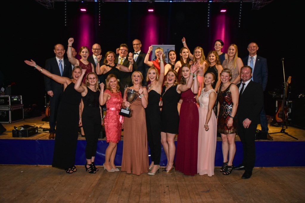 SV Holdorf e.V. von 1920 - SV Holdorf ehrt Lisa Platte und Christoph ...